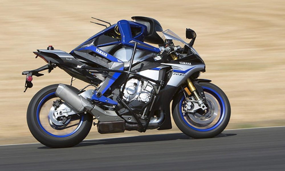 Yamaha's latest self-riding bike Motorbot challenges Valentino Rossi on ...