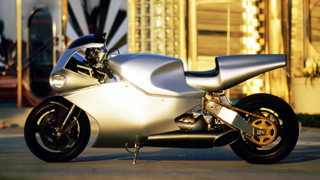 MTT Y2K Superbike: The First Turbine-Powered Street Legal Motorcycle!