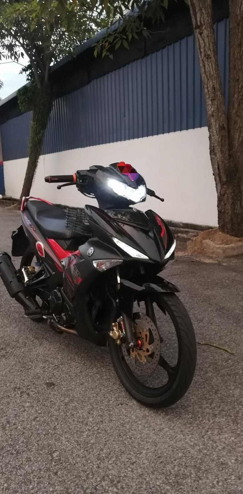 Gambar Motor Y15 : 45 Gambar Y15 Cantik & Modified - iMotorbike News