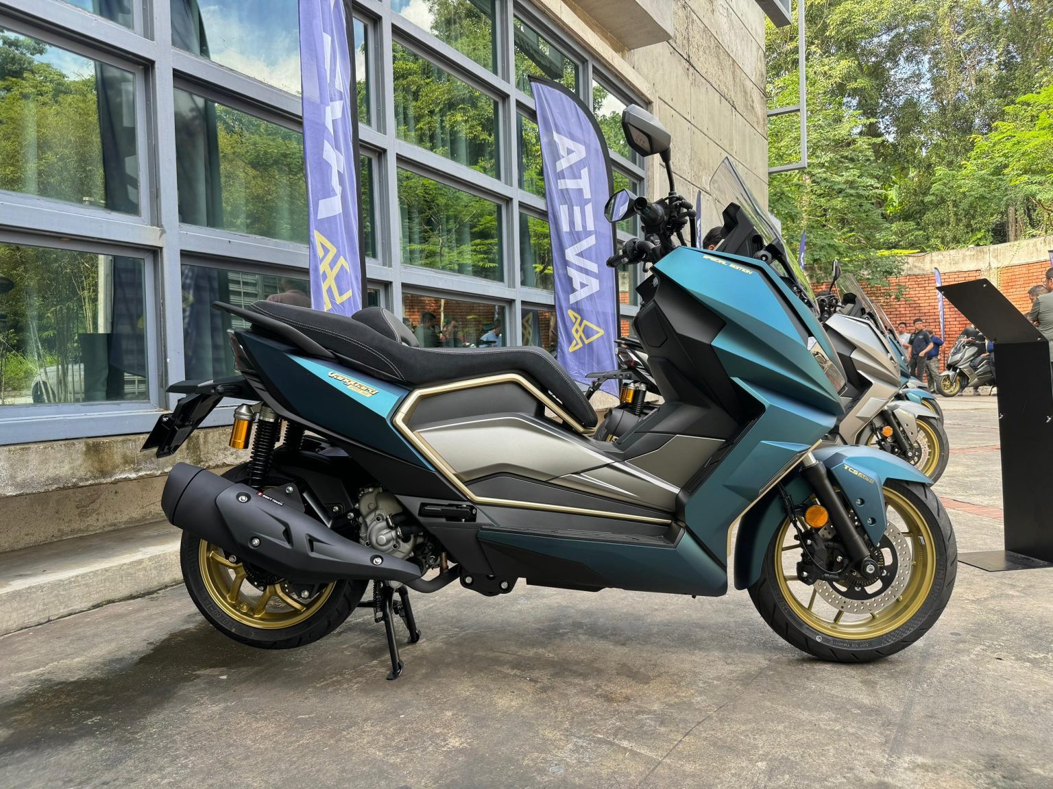 Aveta Malaysia Launches Vanguard 250 Adventure Scooter - iMotorbike News