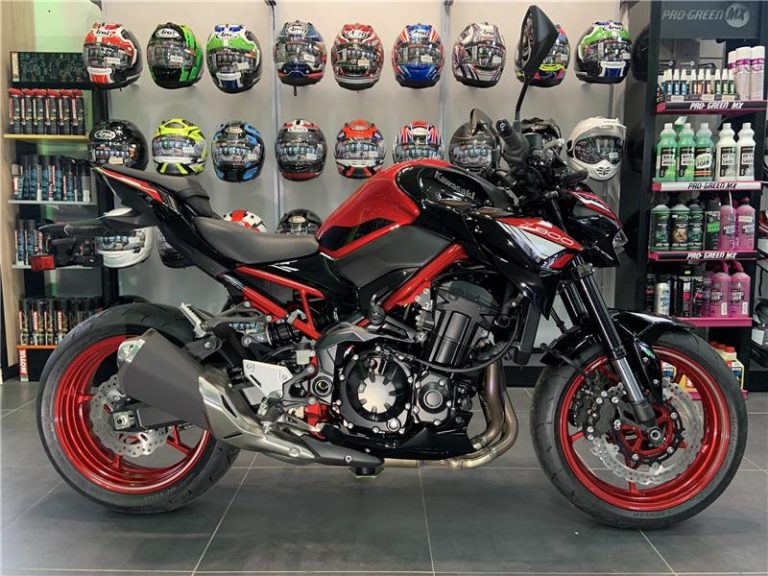 Kawasaki Z900 Review: Price, Top Speed & Specs (Malaysia)