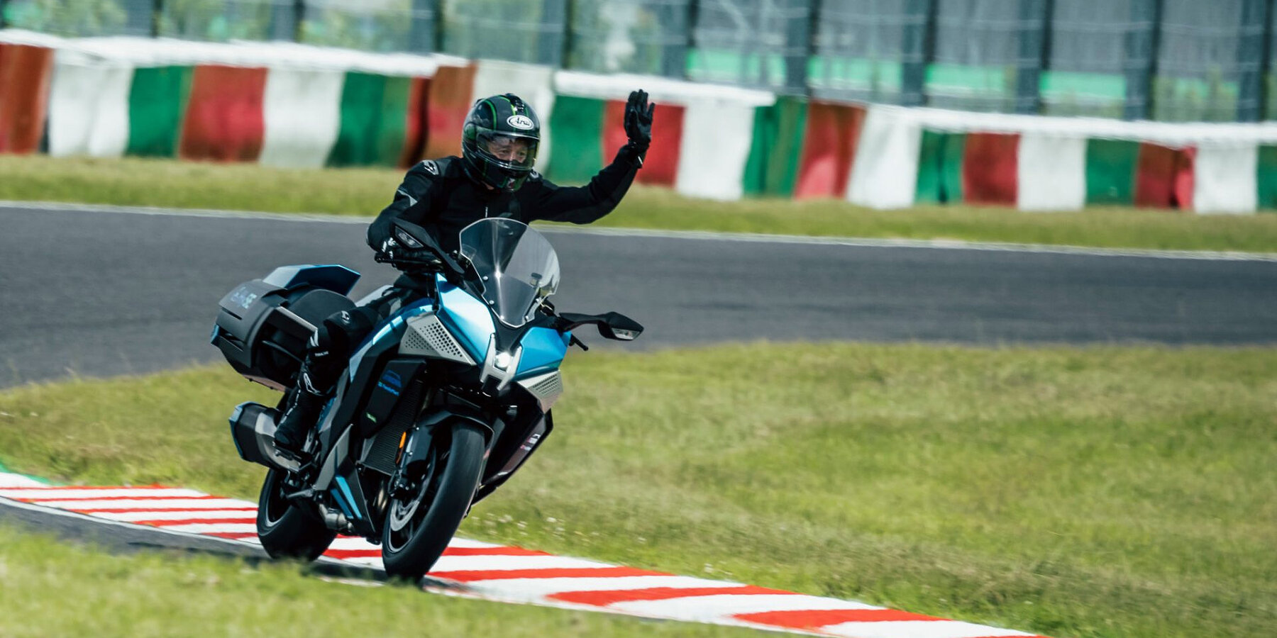 Kawasaki’s Game-Changing Ninja H2 HySE - iMotorbike News