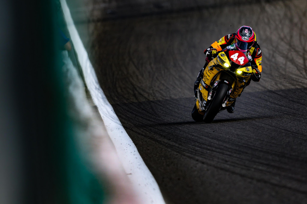 No Limits Motor Team Unveils New 2025 EWC Riders - iMotorbike News