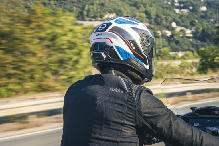 Cardo and Schuberth collaborate on the 2025 SC EDGE - iMotorbike News