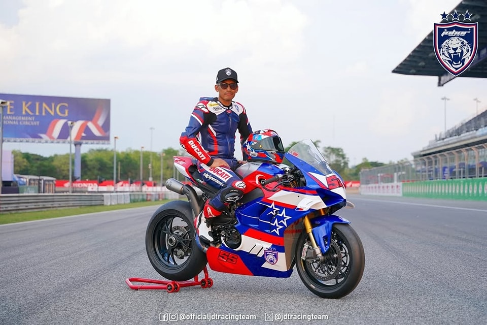 JDT Racing Team Unveils Bold New Livery for 2025 Season - iMotorbike News